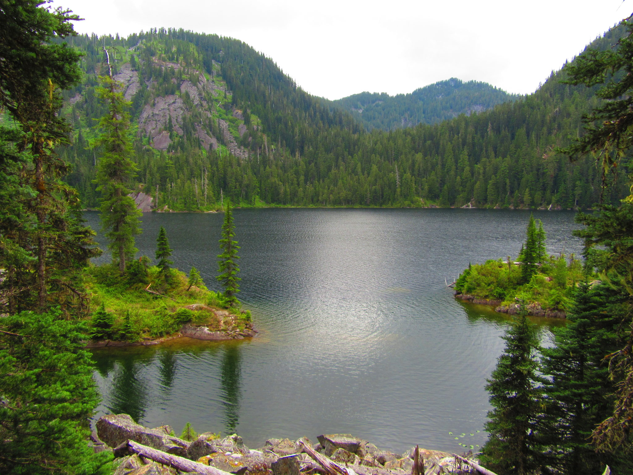 Lake Dorothy — Easy Hike to Large Alpine Lake – HIke of the Week